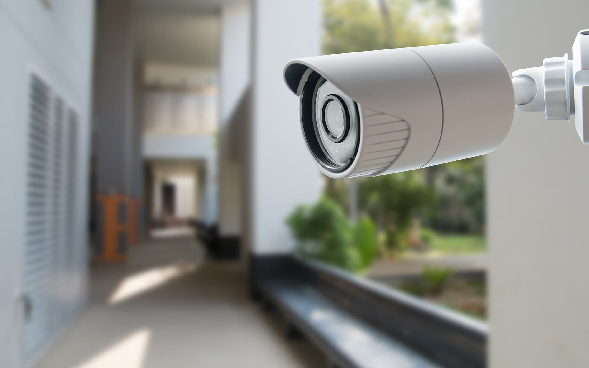 How to Find the Right Commercial Security Cameras | Brint